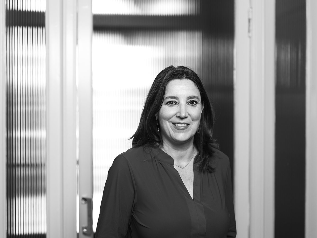 mr. Angela Luijsterburg